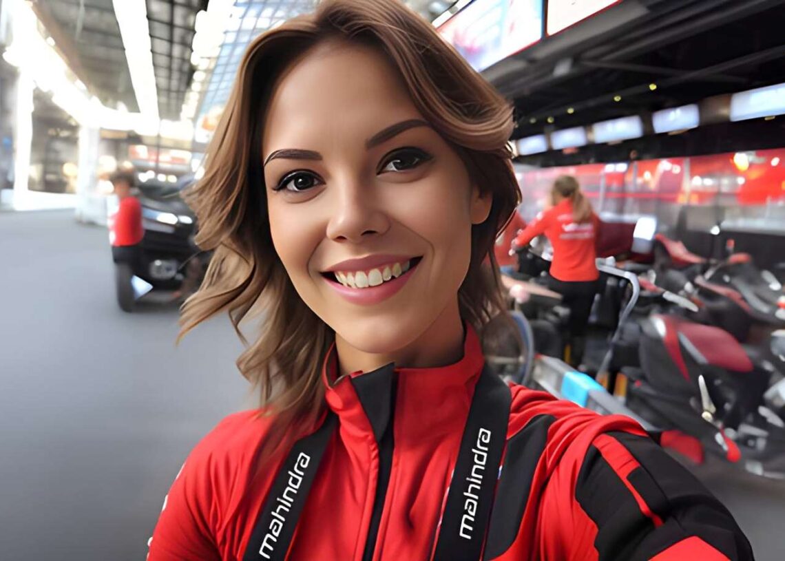 Formula E, dopo le polemiche Mahindra “licenzia” l’influencer generata ... Formula E, dopo le polemiche Mahindra “licenzia” l’influencer generata ...
